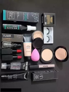 TUMR 12 ITEM MAKEUP KIT COMBO PACK Price in India - Buy TUMR 12 ITEM ...