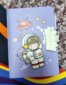 Paper Bear Astronaut Regular Diary Designer 80 Pages Price in India ...