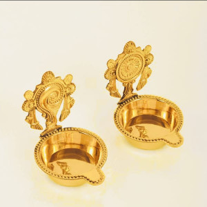 DANIYAL HANDICRAFTS PURE BRASS GOLDEN SHANKU CHAKRA NAMAM DIYA,DIYA FOR ...