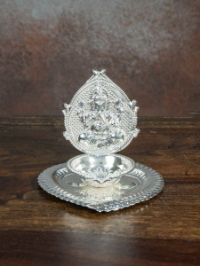 Sirgan German Silver Hearteen Plate With Vinayagar Diya For for Pooja ...