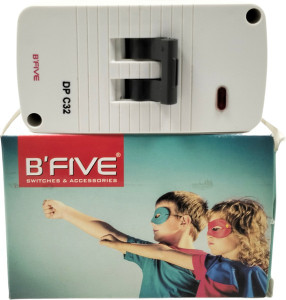 b'five 32A Electric Home Safe Mini MCB with Enclosure PVC Plastic Base ...