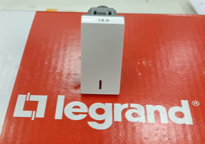Legrand LEGRAND ALLZY 16A ONE WAY WITH INDICATOR SWITCH WHITE 16 A One ...