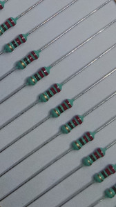 Yantram 220 OHM 1/4WATT 5% RESISTOR-300 PIECES PACK Electronic ...