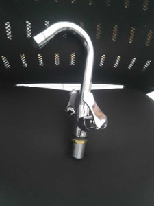 Advil FANCY CENTER HOLE BESIN MIXTURE TRIPLET FAUCET Basin Mixer Faucet ...