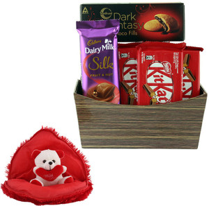 SurpriseForU Premium Chocolate Combo Gift Pack | Heart Shape Pillow ...