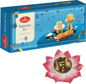 Haldiram's Supreme Joy Diwali Gift Box With Diya (Large) Combo Price in ...