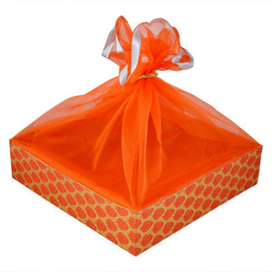 LINE 'N' CURVES Wedding Gift Hamper Packing Baskets Trays Color ...