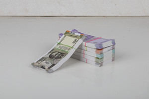 Velinor Kids' Play Money Combo: 120 Nakli Indian Currency Notes ...