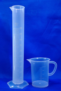 moolenterprises Measuring Cylinder and jug 500Ml Plastic Graduated ...