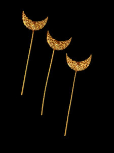 HORIZON CREATIONS MAHARASHTRIAN CHANDRAKOR KHOPA PIN Hair Pin Price in ...