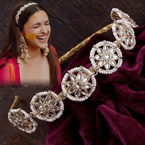 Diversa Kundan Studded Golden White Matha Sheesh Patti Head Chain ...