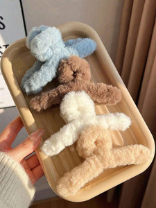 Freebies Korean big clature Fur Hair Clip For women & Girls Set of 4 ...