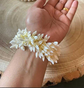 Misa MSA-SC16-GajraF-03 Bun Price in India - Buy Misa MSA-SC16-GajraF ...