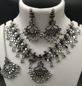 nuso Metal, Oxidised Silver, Dori, Glass Silver Silver Jewellery Set ...