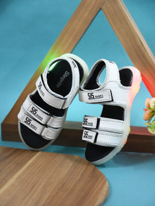 Steprite Boys Velcro Sports Sandals Price in India - Buy Steprite Boys ...