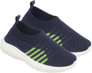 Fitstep Girls Slip on Walking Shoes Price in India - Buy Fitstep Girls ...