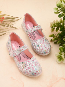 Steprite Girls Velcro Ballerinas Price in India - Buy Steprite Girls ...
