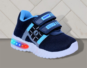BOOMER CUBS Boys & Girls Velcro Running Shoes Price in India - Buy ...