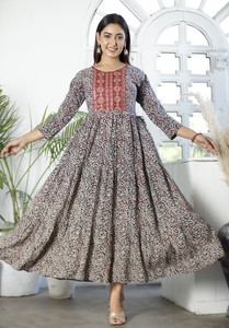 SHRI RADHA RANI CREATIONS Women Fit and Flare White, Black, Red Dress ...