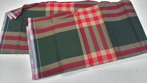 Chank Checkered Red, Dark Green Lungi Price in India - Buy Chank ...
