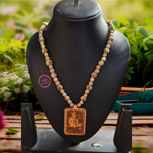 Varun Tulsi mala Original tulsi mala Hanuman locket Bageshwar dham ...