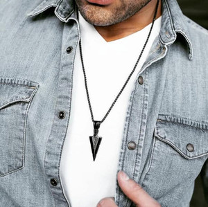 Kaynka High Polished The Black Arrow Stainless Steel Rocking Pendant ...