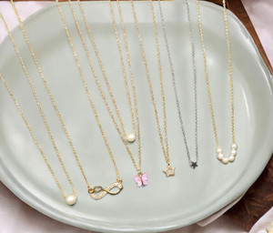 ELCETRATD JEWELLERY shimmering beautiful locket and pendant set for ...