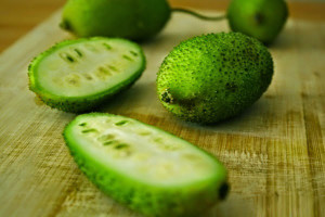 VibeX Summer Vegetable Kakoda ,Kantola, Momordica dioica[100 Gms, 500 ...