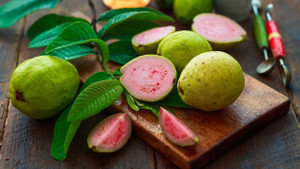 Greenry Fresh Guava Fruit Hybrid Quality Seed Price in India - Buy ...