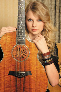 Poster Taylor Gitar Swift sl-10200 (Wall Poster, 13x19 Inch, Matte ...
