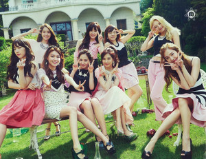 Poster Music SNSD sl-17862 (Large Poster, 36x24 Inches, Banner Media ...