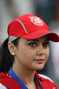 Preity Zinta Poster Multicolor Photo Paper Print Poster Photographic ...