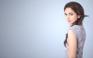 Aditi Rao Hydari Poster Multicolor Photo Paper Print Poster ...