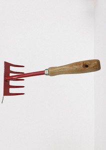 KRASHAK GARDEN RAKE -5 TEETH WITH WOODEN HANDLE 07 Garden rake Price in ...