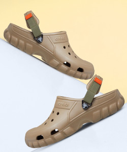 CROCS Off Road Men Clogs - Buy CROCS Off Road Men Clogs Online at Best ...