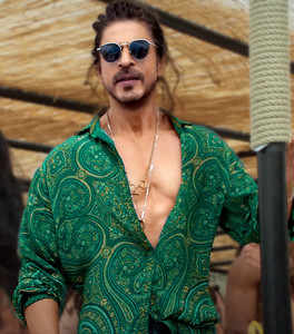 SOLSTICE Men Floral Print Casual Green Shirt - Buy SOLSTICE Men Floral ...