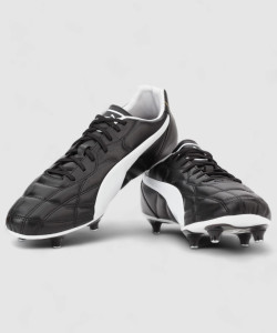 PUMA Classico Men Football Studs For Men - Buy black-white-puma gold ...