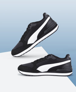 PUMA ST Runner v4 Mesh Sneakers For Men - Buy PUMA ST Runner v4 Mesh ...