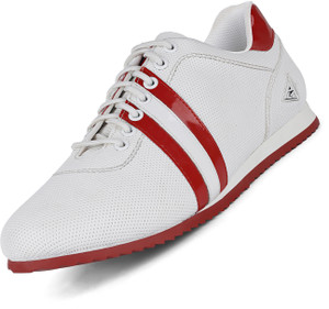 LOUIS STITCH Play White Casual Sneakers for Men with All Day Wear ...