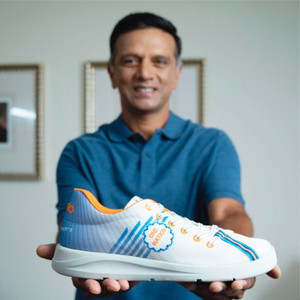 Plaeto One Nation Limited Edition Shoe Badminton Shoes For Men - Buy ...