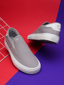 FLYING MACHINE KILIAN 3.0 Slip On Sneakers For Men - Buy FLYING MACHINE ...