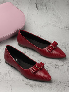 Longwalk Pointed Toe Designer Heel Bellies For Women - Buy Longwalk ...