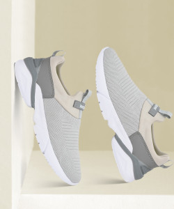 LIBERTY Leap7X By Liberty BRISK-01 Running Shoes For Men - Buy LIBERTY ...