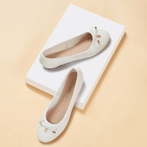 Forever Glam By Pantaloons Bellies For Women - Buy Forever Glam By ...
