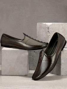 BLENKO Mojari/Sherwani/Loafer Ethnic Footwear Punjabi Jutti Mojaris For ...