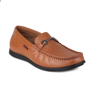 RED CHIEF RC3960 006 Loafers For Men - Buy RED CHIEF RC3960 006 Loafers ...