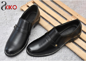 AKIKO STRAP Slip On For Men - Buy AKIKO STRAP Slip On For Men Online at ...