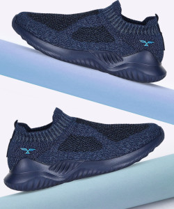 FLYING MACHINE Slip On Sneakers For Men - Buy FLYING MACHINE Slip On ...