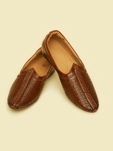 Manyavar Manyavar Brown Ethnic Wedding Shoe for Men Loafers For Men ...