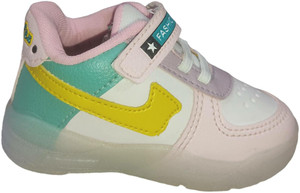 Hyfex Girls Velcro Sneakers Price in India - Buy Hyfex Girls Velcro ...